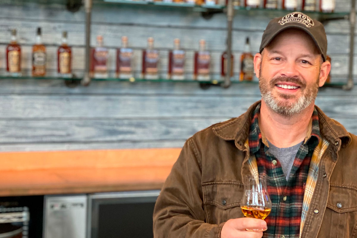 Vi tar ett snack med Lux Row Distilllers master blender John Rempe ...