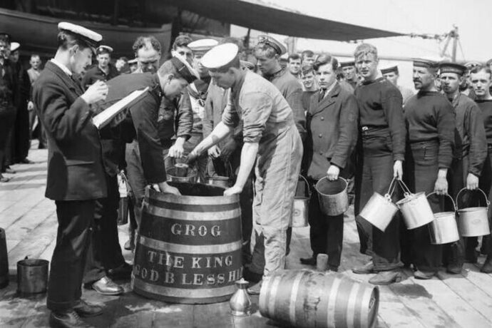 Ett saltstänkt arv: Myten om ”Old Grog” och hans dryck - Allt om Whisky